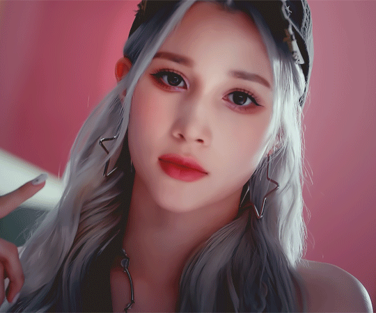 a whole new world : huening bahiyyih ; giddy mv