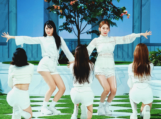 LE SSERAFIM : LE SSERAFIM / Fearless -Japanese Ver.- (2023)